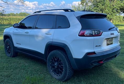 What Wheels And Tires Best Fit A Current Gen Jeep Cherokee