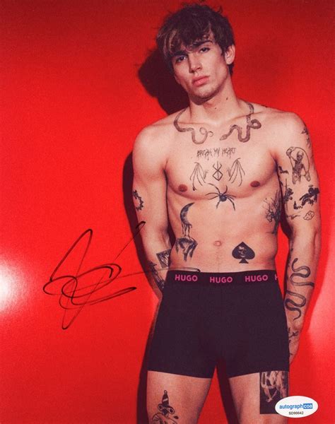 Vinnie Hacker Signed 8x10 Photo Sakamoto Days Voice Actor Shirtless Mo