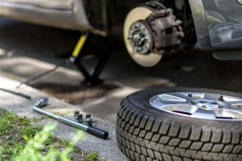 Benefits Drawbacks Of Tubeless Tires Run Flat Tires Self Inflating