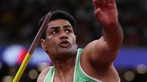 Support Him Not Blame Him Coach Defends Arshad Nadeem Rediff Sports