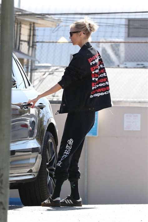 Stella Maxwell Out In Los Angeles 04 09 2023 • Celebmafia