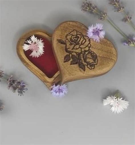 Шкатулка сердечко из дерева — цена 150 грн в каталоге Шкатулки Купить товары для дома и быта по