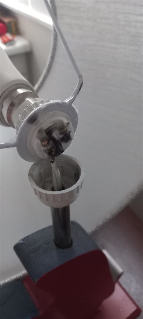 240v Lamp Exploded In My Face R Electroboom