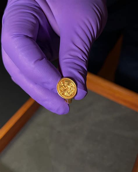 Tracy When Your Day Starts With Seeing A Newly Discovered Elizabethan