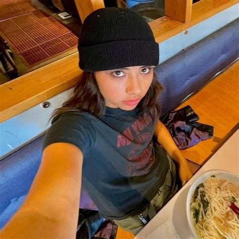 Xochitl Gomez Icon Medium Length Hair Styles Pretty People Medium