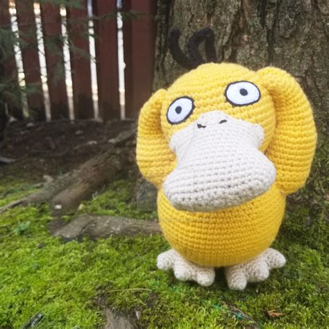 Shiny Psyduck Size By Tallgrassart On Deviantart
