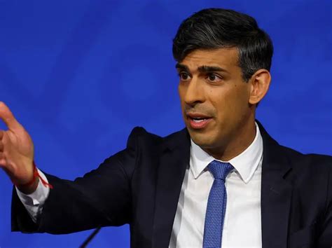 نخست‌وزیر بریتانیا ایران، روسیه و چین، برای تضعیف دموکراسی با هم