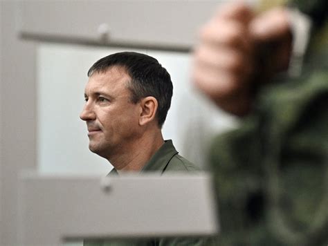 Генерал печальной карьеры Обвиняемый в крупном мошенничестве Иван Попов переведен под домашний