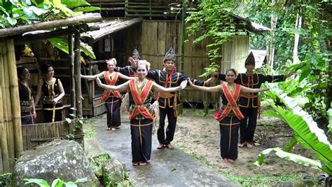Perincian Seni Budaya