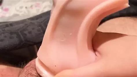 熊操fleshlight，射大量 Xhamster