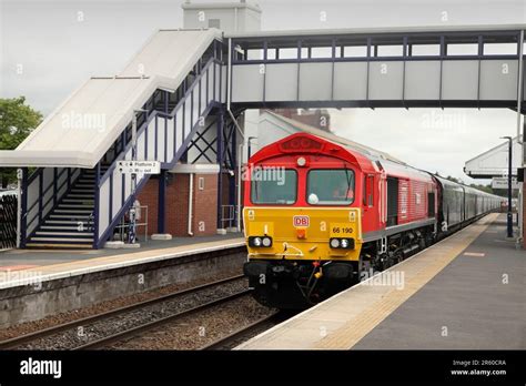 Db Cargo Class 66 Diesel Loco 66190 Martin House Hauls An Immingham