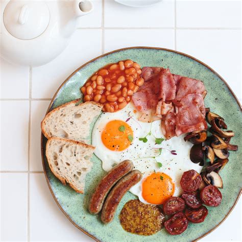 英式早餐日：英國人竟為它成立協會、訂定節日！關於英式早餐的 4 件事 Tatler Taiwan