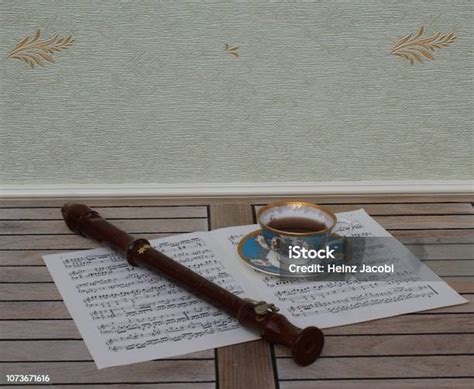 접시 괜 찮 아 요 뼈 중국 도자기와 블록 플루트 음악의 장에 영어 찻잔 0명에 대한 스톡 사진 및 기타 이미지 0명 다도 독일 Istock