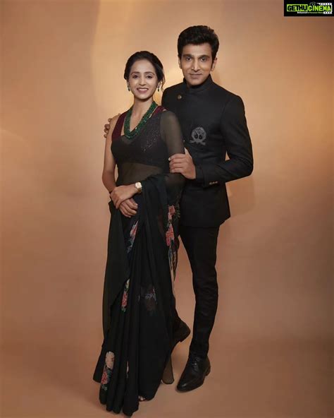 Bhamini Oza Wiki Biography Age Photos Spouse And More