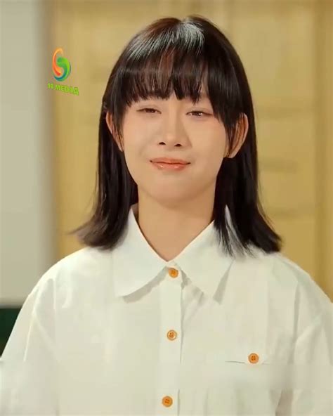 ตอนเต็ม ชายหนุ่มบังเอิญพบว่าเหรียญทองแดงบนพวงกุญแจของเพื่อนร่วมห้องกลับกลายเป็นของเก ตอน