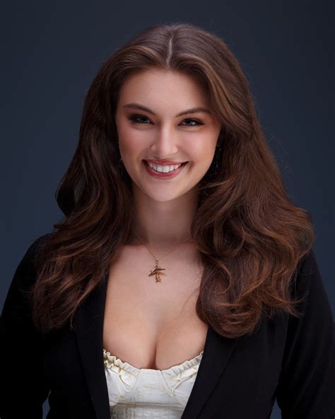 Rachel Pizzolato Shines In Stunning Photoshoot March 2025 • Celebmafia
