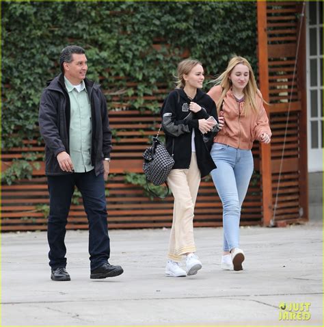 Harley Quinn Smith To Appear On Upcoming Supergirl Episode Photo Photo Gallery