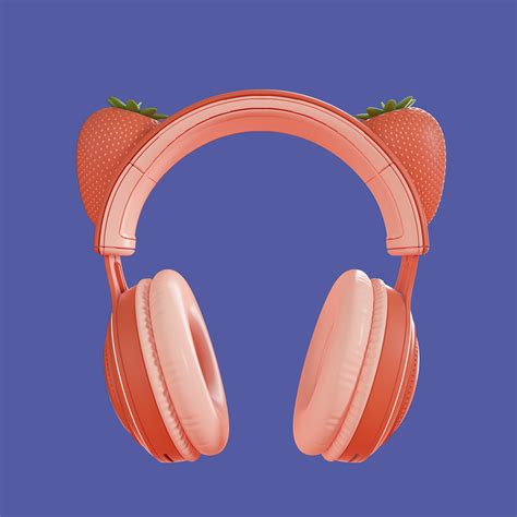 安慕希amx 草莓周边产品and海报设计 On Behance