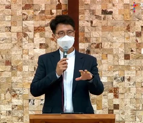 계산중앙감리교회청년부 20211128오늘도 방역수칙을 준수하며 예배를 드렸습니다 오늘은 임형재목사님께서 그리스도로 옷 입은 우리갈라디아서315 29라는