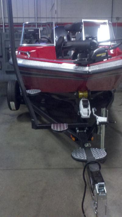 Trailer Steps Skeeter Boats Skeeter Boats In Depth Outdoors