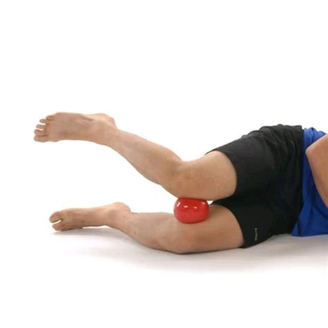 Reverse Clamshell With Ball By Rachel Sawatzky Exercise How To Skimble