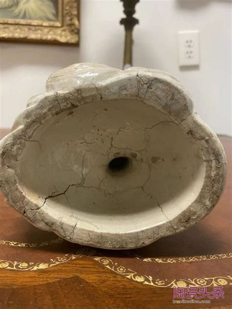 溢价500倍一尊残损明代德化何朝宗印款达摩立像在美国拍出天价 行业新闻 福建00讯网网络科技股份有限公司 网罗陶瓷业创新事 陶瓷头条