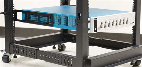 Tektronix Goes Ate With Faceless Oscilloscope Edn