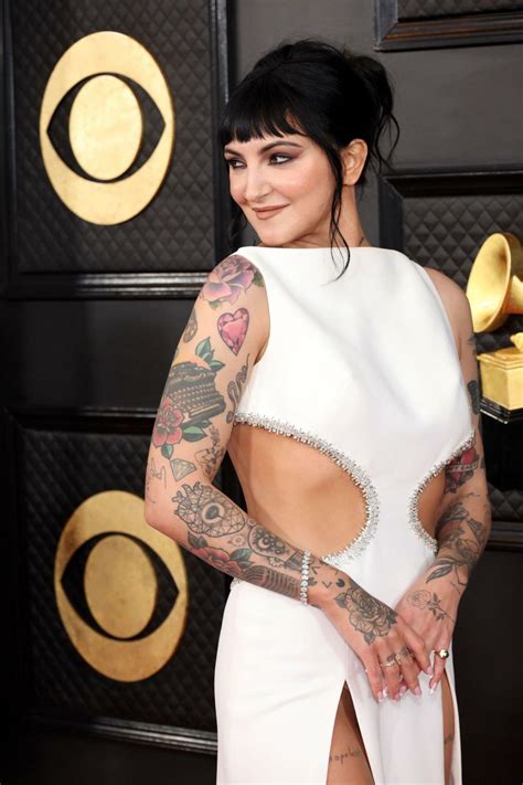Julia Michaels Grammy Awards 2023 • Celebmafia