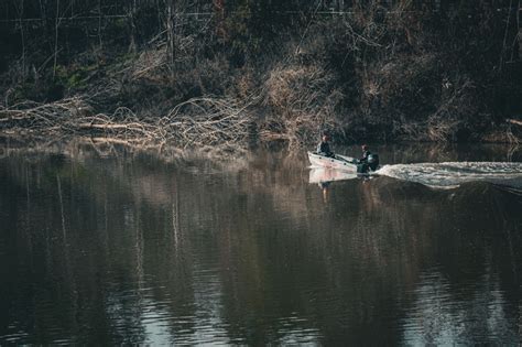 ΘΡΙΛΕΡ ΜΕ ΤΟΝ ΕΞΑΦΑΝΙΣΜΕΝΟ ΓΙΟ ΤΗΣ ΕΙΣΑΓΓΕΛΕΩΣ ΠΟΥ ΑΣΧΟΛΕΙΤΑΙ ΜΕ ΤΗΝ ΥΠΟΘΕΣΗ ΤΩΝ ΤΕΜΠΩΝ ΒΓΗΚΕ