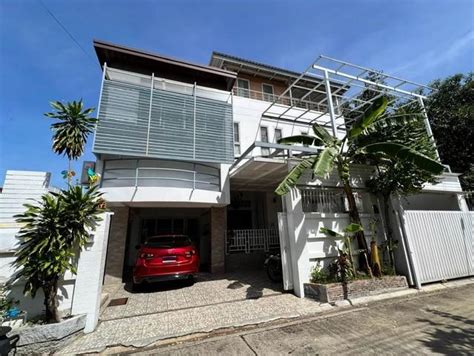 ขายบ้านเดี่ยว 2 ชั้น ทำเลโชคชัย 4 ซ 48 ใกล้เลียบด่วน พื้นที่ใช้สอย 250 ตรม 3 ห้องนอน 4 ห้องน้ำ