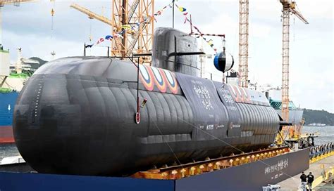 Hanwha Ocean Pone A Flote El Jang Yeong Sil El Primer Submarino Kss
