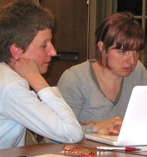 Hub Bub Containers Nudge