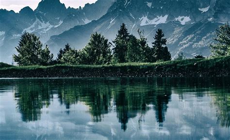 Download River Background