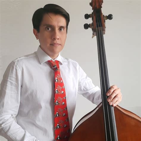 Enrique Cabrera Youtube