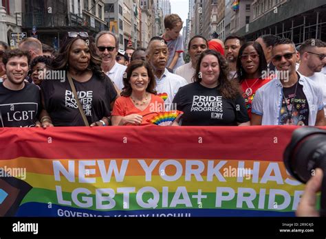 New York New York 25 Juni New Yorker Gouverneur Cathy Hochul C