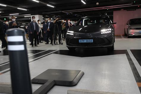 [팩플] “무선충전하는 전기차 셀프 5g 확대”…사라질 디지털산업 규제는 중앙일보