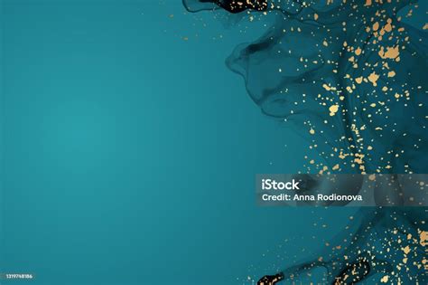 추상적인 청록색 또는 청록색 녹색 잉크 파와 황금 빛 깔린 수채화 배경 배경 주제에 대한 스톡 벡터 아트 및 기타 이미지 배경 주제 청록색 초대장 Istock