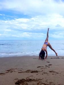 Insta Vid Rg Michelle Monaghan Cartwheel In A Bikini Lq Phun Org Forum