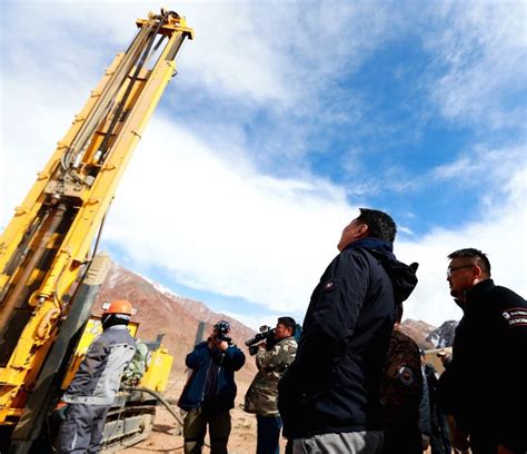 У Хүрэлсүх Эрдэнэбүрэнгийн УЦС ын төслийг эрчимжүүлнэ