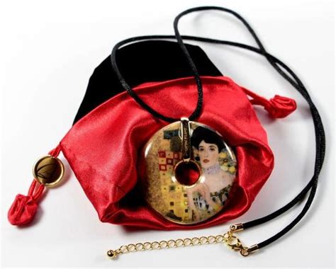 Pendentif Daprès Gustav Klimt En Porcelaine Adèle Bloch Bauer