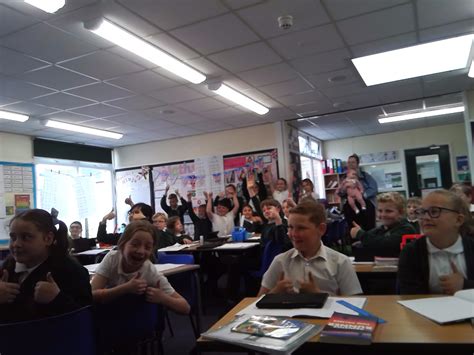 Bader Primary School On Twitter Year 5s Loved Seeing Mrs Jennings Today She Popped Back Into