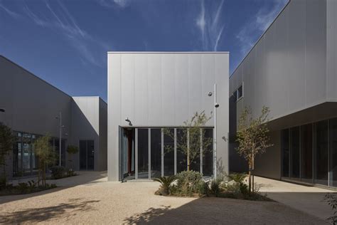 Gallery Of Cmplx Commercial Space Bone 11