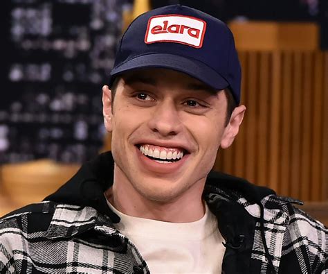 Pete Davidson Says His Dick Isnt As Big As Ariana Grande Let On