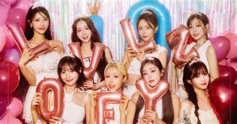 데뷔 10주년 완전체로 귀환한 러블리즈