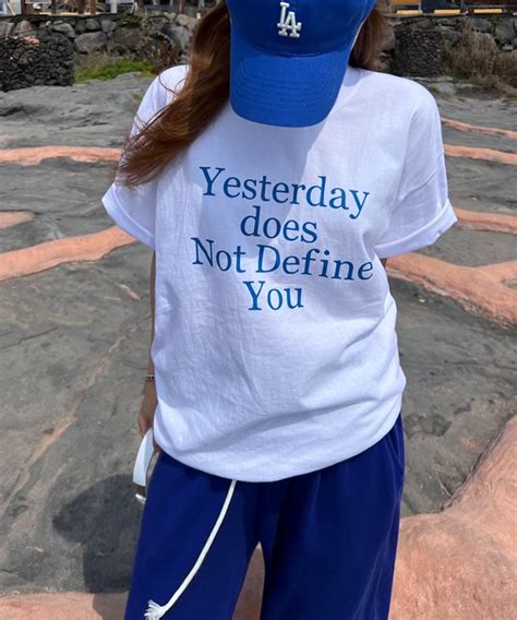 Yesterday T Shirt 남녀공용 오버핏 빈티지 프린팅 커플 시밀러 시밀러룩 반팔티 반팔 티셔츠 커플시밀러룩 커플반팔 커플반팔티 오버핏반팔 에이블리