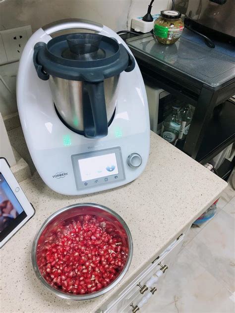 【抗氧化鲜榨石榴汁的做法步骤图，怎么做好吃】ann李李 下厨房