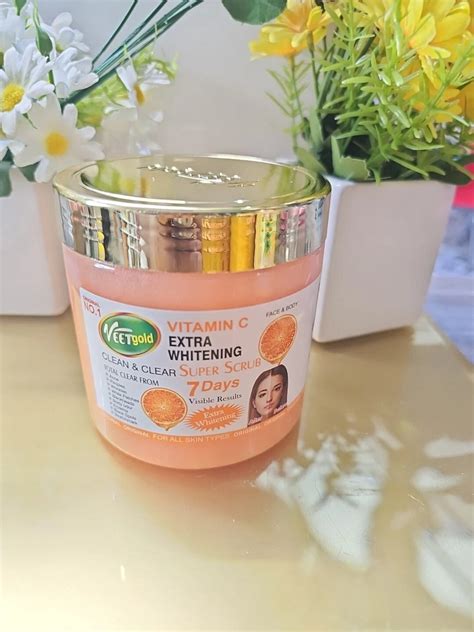 Veet Gold Vitamin C Extra Whitening Super Scrub Starsam Naturals