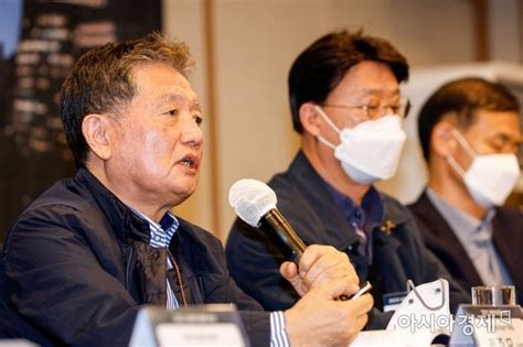 [포토]정준모 전 국립현대미술관 학예연구실장 아시아경제