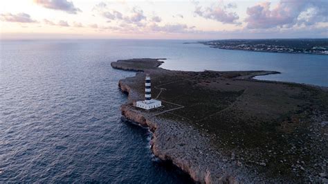 The Isla Del Aire The Highest Lighthouse In Menorca