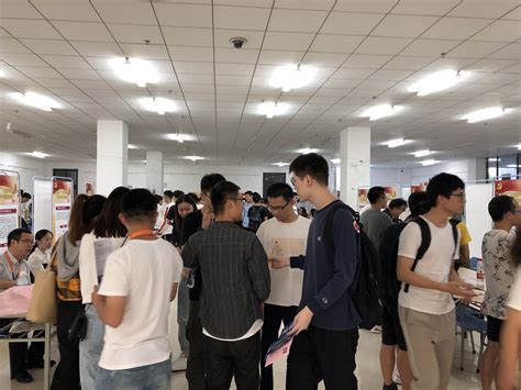 合肥学院合肥市大数据企业专场招聘会在我校举行